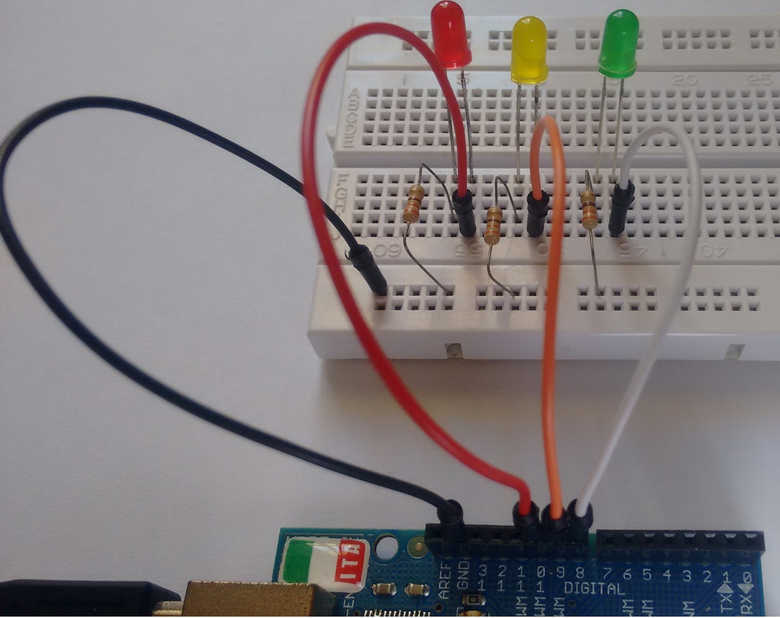 OnDuino: Curso Arduino 2 - Semáforo