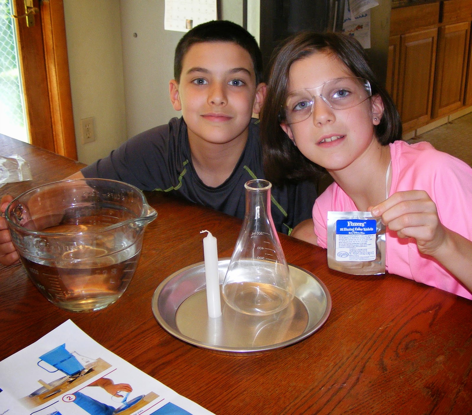 Ten kids and a Dog: Mysterious Rising Water Experiment