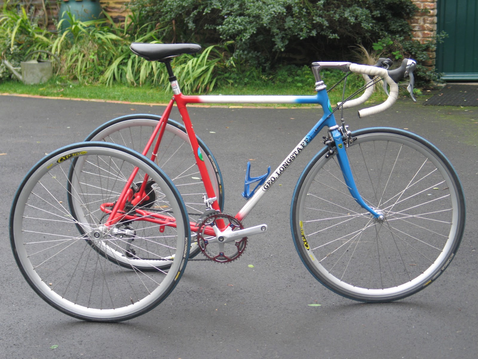 LE TETANOS: GEO LONGSTAFF RACE TRICYCLE