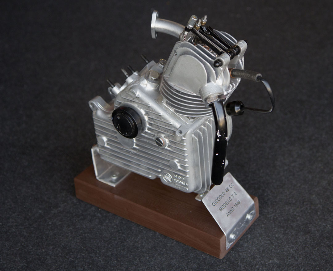 elrectanguloenlamano: CUCCIOLO T2 ENGINE: THE BEGINNING OF DUCATI´S ...