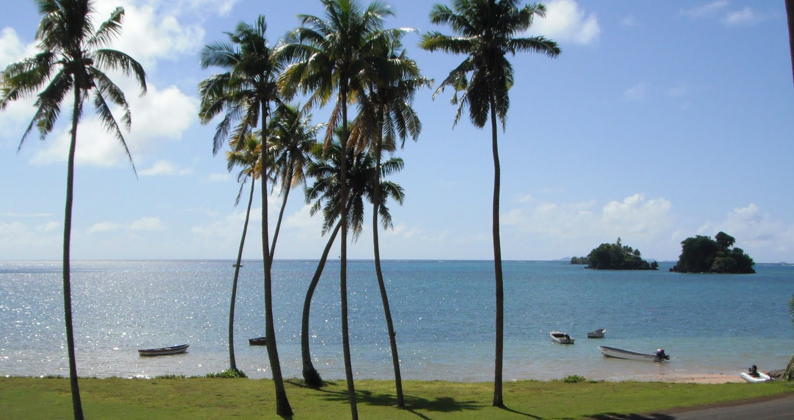 SV Jarana: Naselesale, Taveuni Island, Fiji