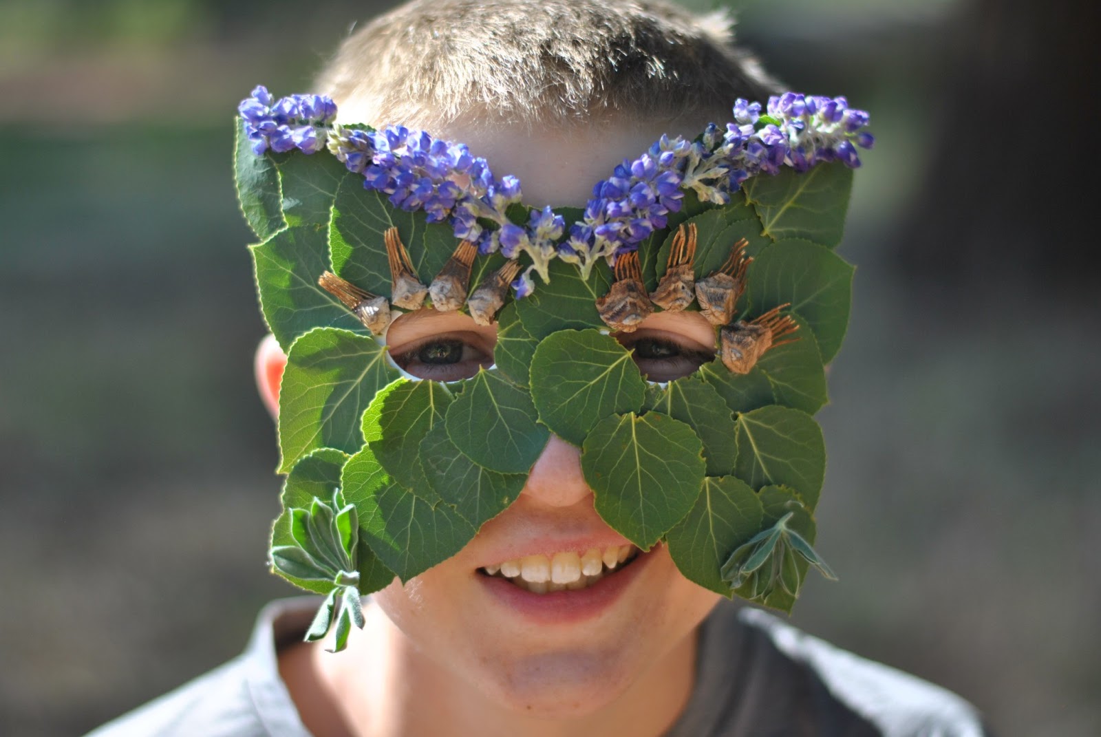 Life With 4 Boys: Nature Mask Summer Craft
