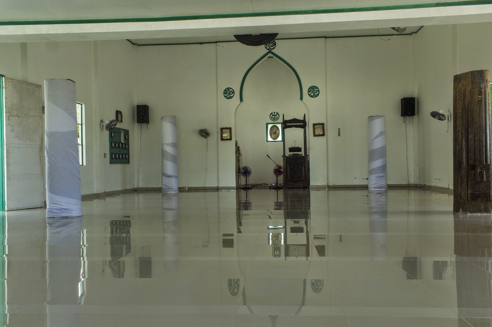 Susulan Tawi-Tawi: SHEIK KARIM-UL MAKHDUM MOSQUE - The Oldest Existing ...