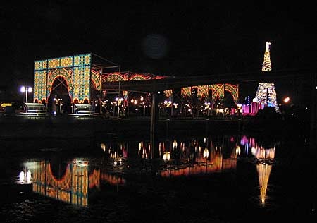 Disney Avenue: Remembering Epcot's Lights of Winter Holiday Display