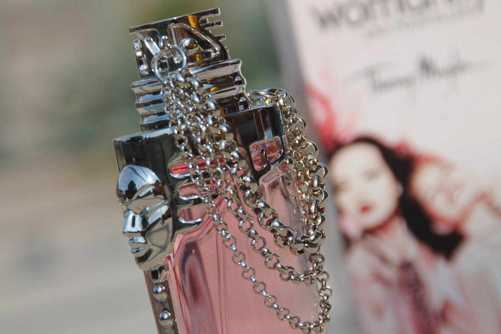 Crystal's Reviews: Thierry Mugler Womanity Eau pour Elles