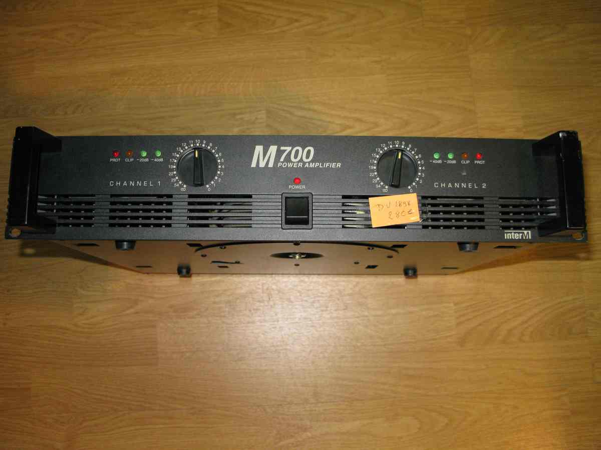 Music Leader Annecy: AMPLI INTER-M M-700