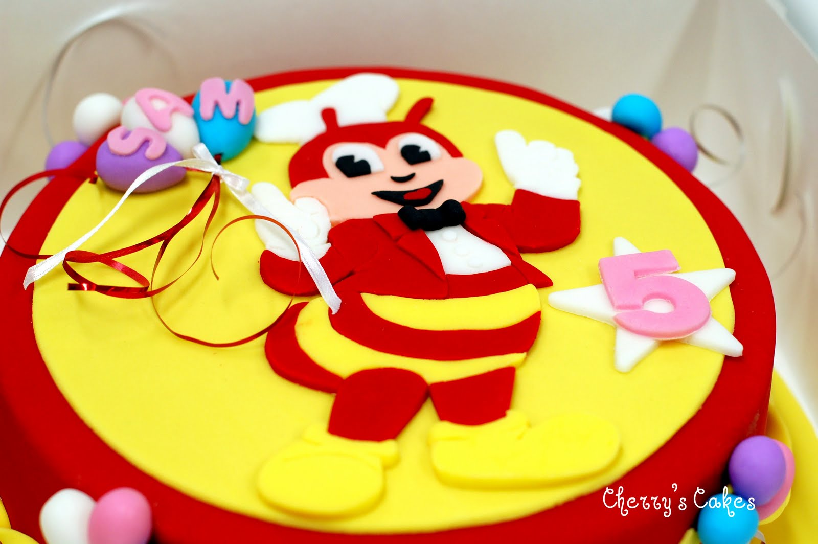 Cherry's Cakes: Jollibee Cake for Sam's 5th