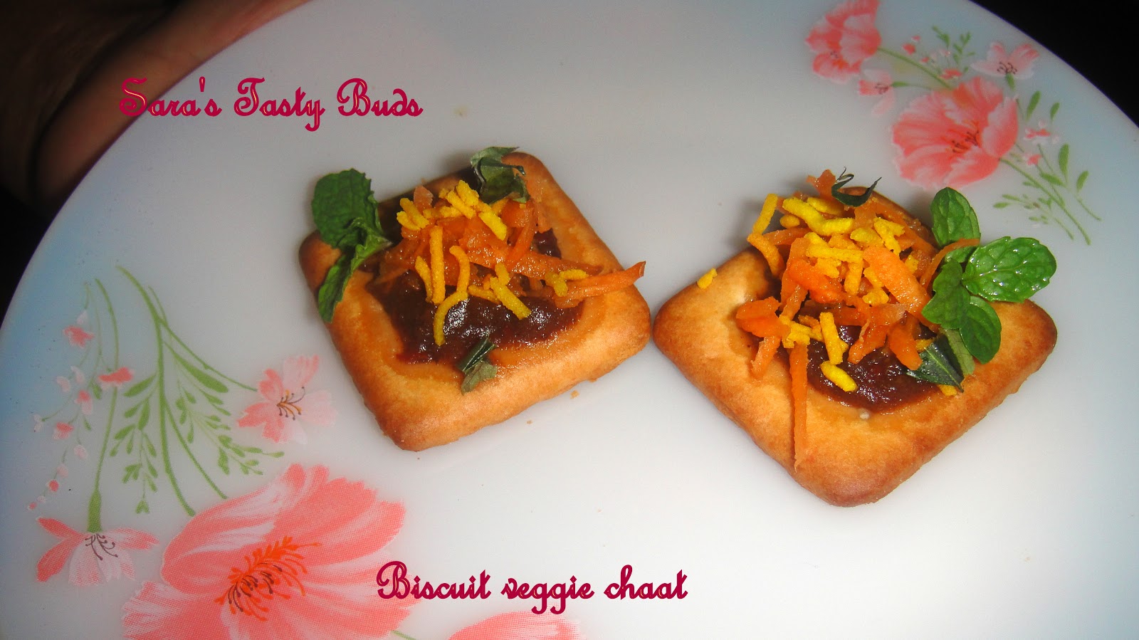 SARA'S TASTY BUDS: Biscuit vegetable chaat