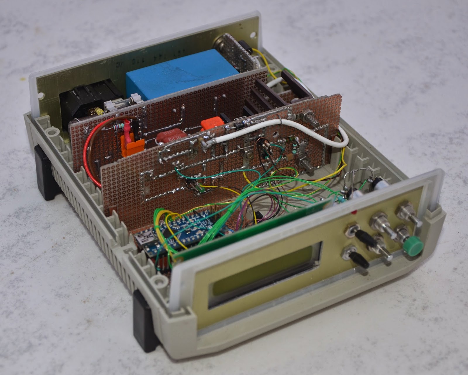 RadioCommunications: Satellite: Contrôleur moteur Diseqc 1.2