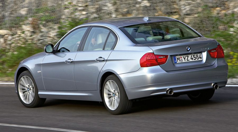 BMW 318i - 2012 | Carro Amador