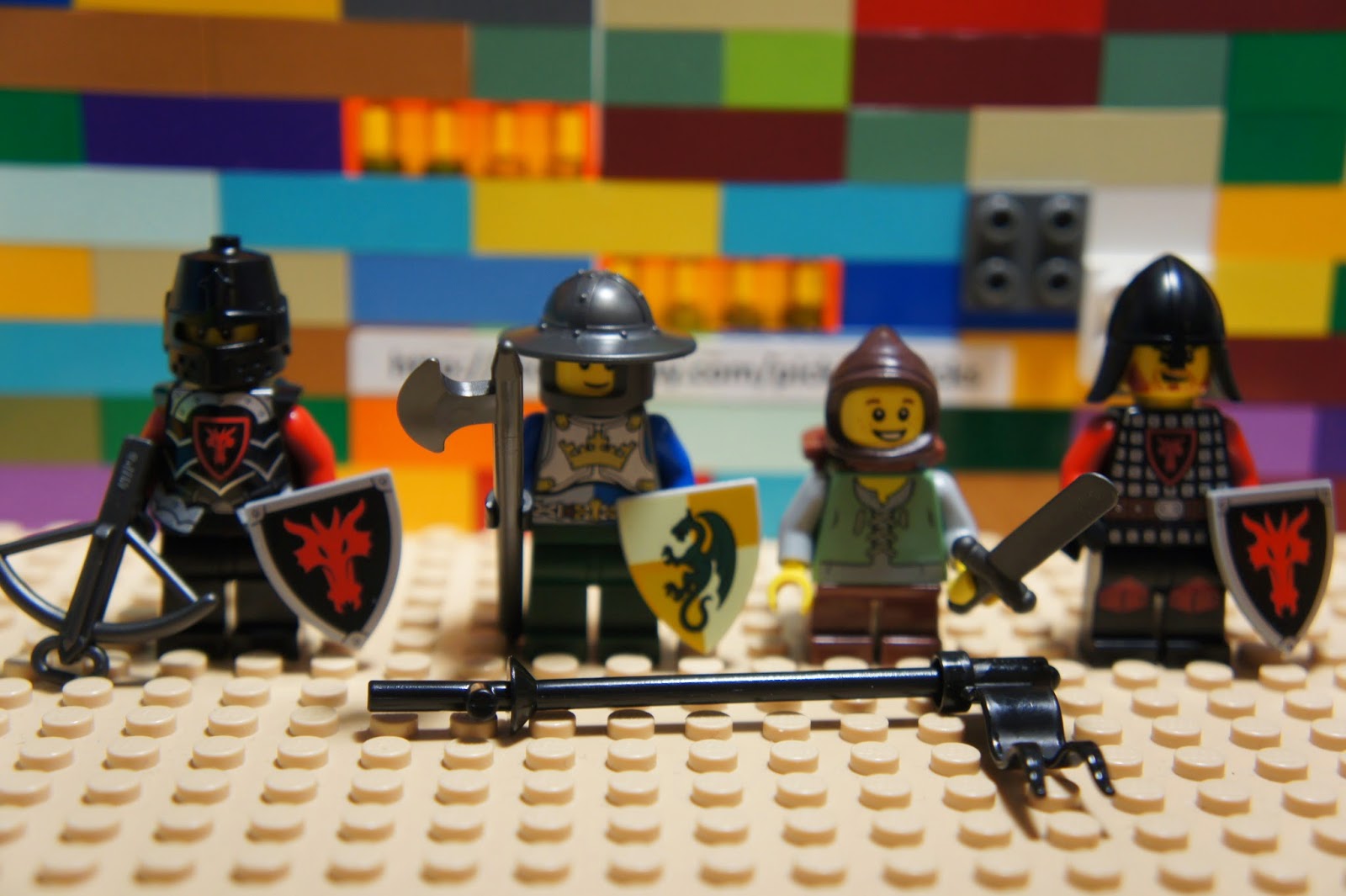 LEGO Kingdoms Castle Army DRAGON KNIGHT Pheasant Minifigures + Weapon ...