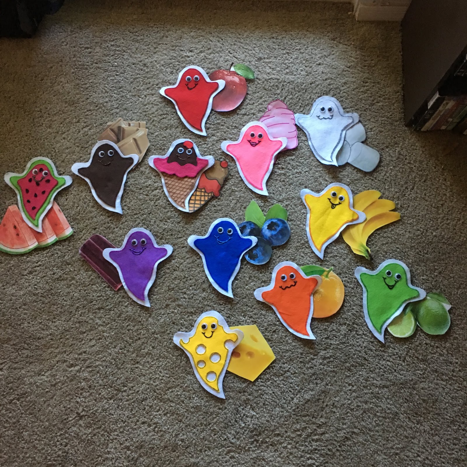 Storytime with Miss Tara and Friends: Colorful Ghosts (Flannel)