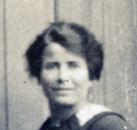 MesRacinesFamiliales: Mystère photographique : réponses généalogiques!