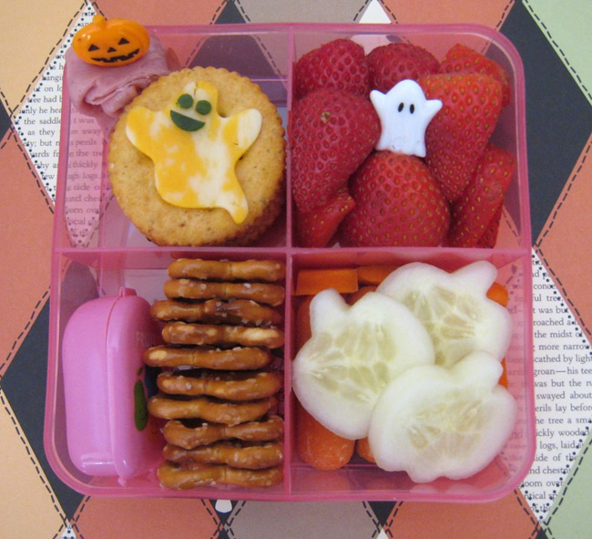 20 Halloween Lunch Box Ideas | i should be mopping the floor