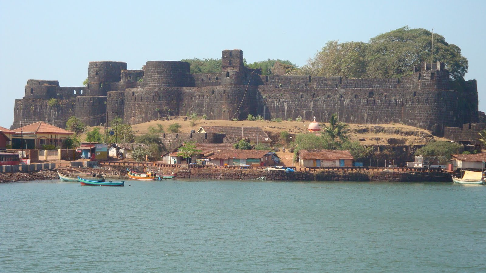 Shivcharitra by Babasaheb Purandare: All Forts of Shivaji Maharaj