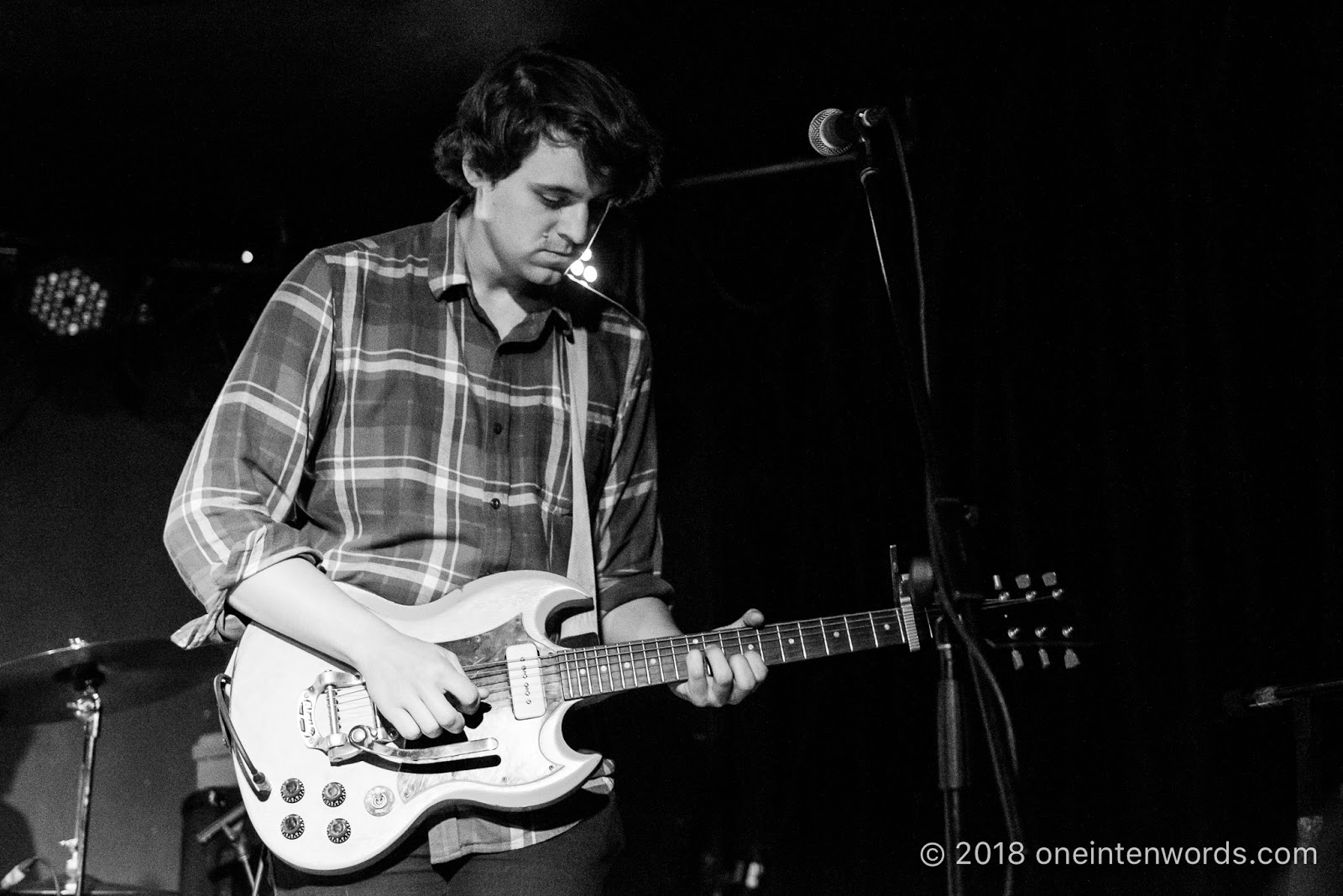 one in ten words: Casper Skulls at The Baby G - Concert Photos