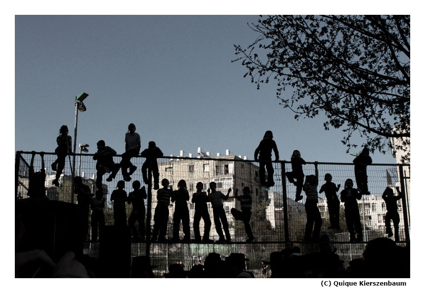 A la vuelta de la esquina, Beyond the corner...: "Passover sacrifice"