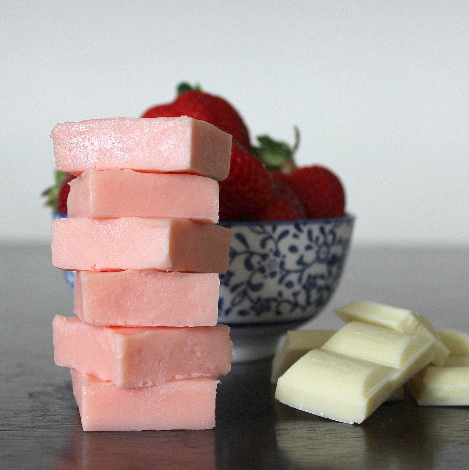 PicNic: Strawberry White Chocolate Fudge