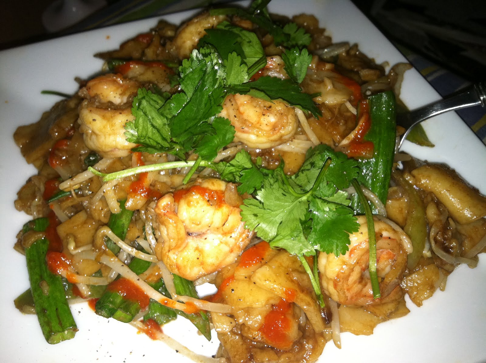 TrucVy-Zoe's Zone: Shrimp Chow Fun / Shrimp with Flat Noodles