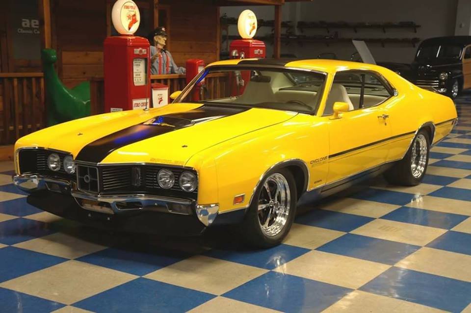 MUSCLE CAR COLLECTION : 1970 Ford Mercury Cyclone Spoiler GT Colorful