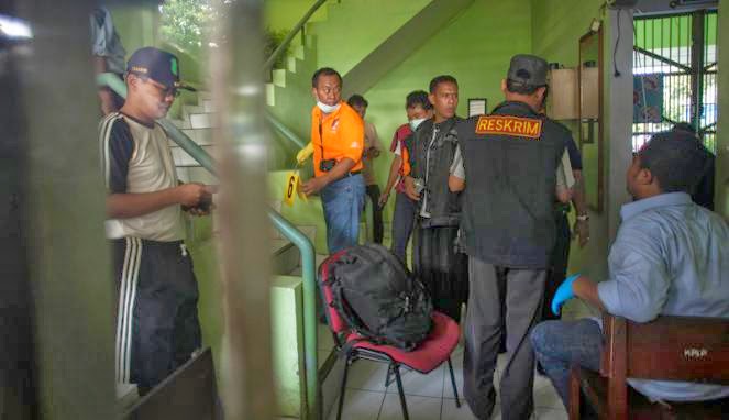 Ingin Berbagi: Catatan Hitam Dicky Ambon, Preman yang Dibunuh di Selnya ...