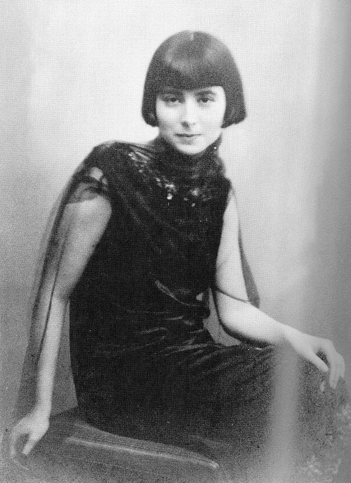 CAFÉ MARQUARDT: Friederike (Friedl) Reichler, 1922