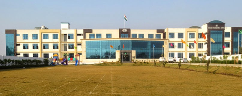Aakash International School
