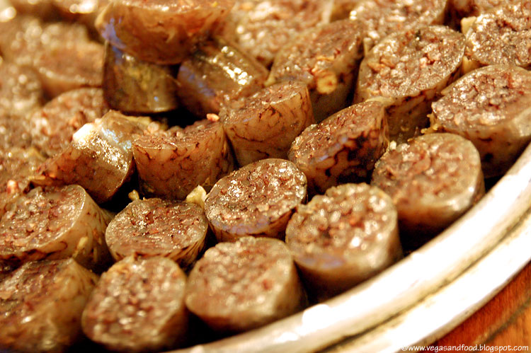 Soondae at Moo Bong Ri - Koreatown - Vegas and Food