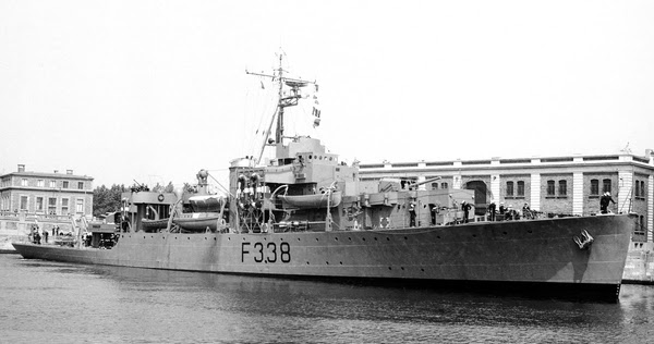 G.GYSSELS SHIPCOLLECTION: HDMS HOLGER DANSKE F 338 ex HMCS MONNOW K 441 ...