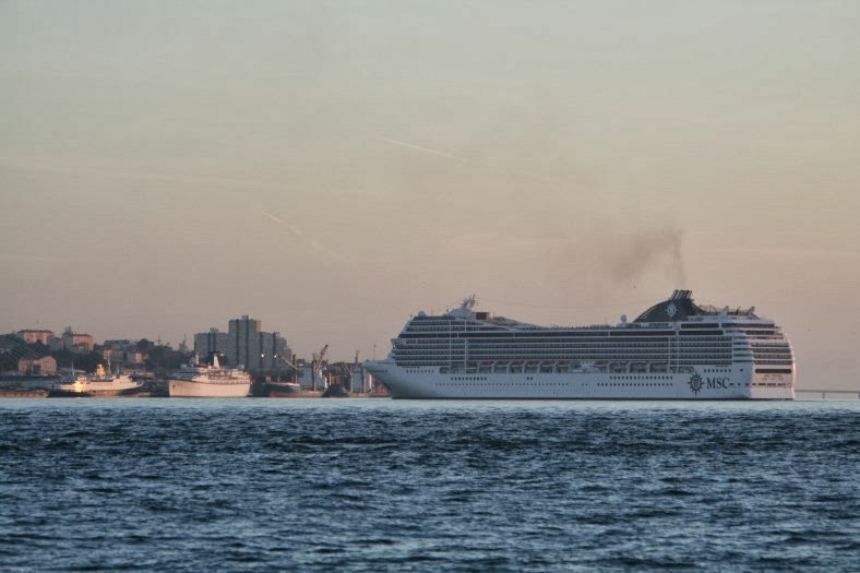 Sergio@Cruises: Funchal, Msc Poesia. Grand Mistral, Hamburg e Sea ...