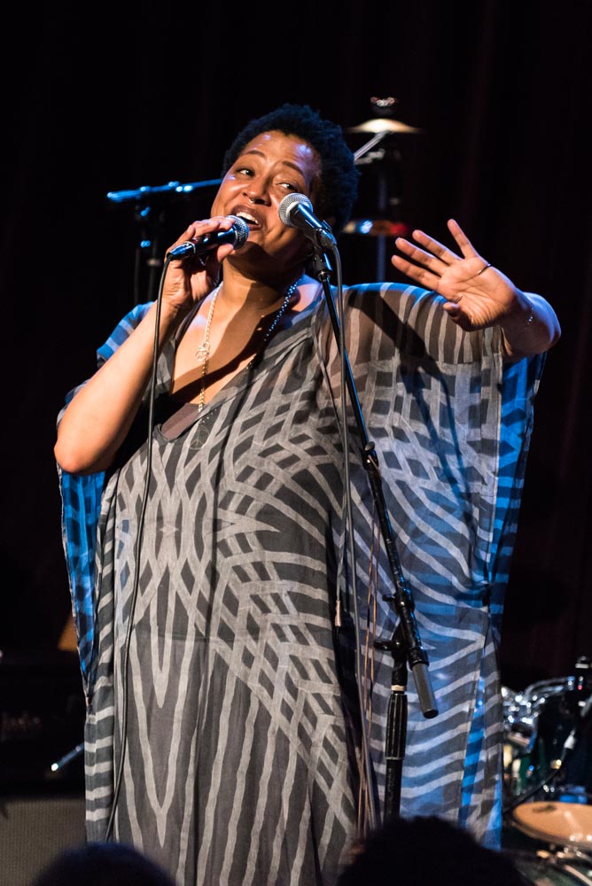 'Round About Seattle: Lisa Fischer at Jazz Alley