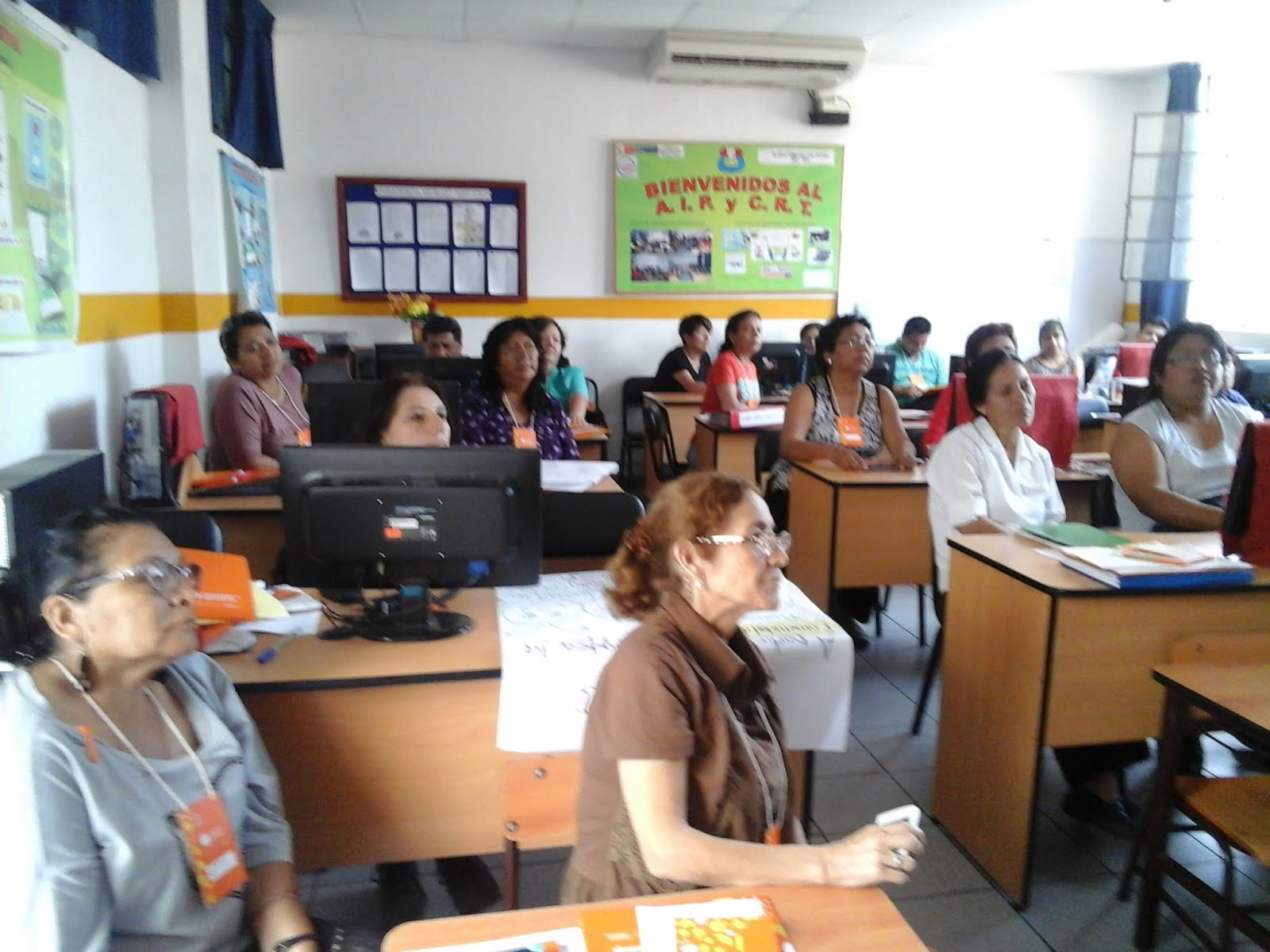 Maestros Dosdemayinos: Capacitaciones