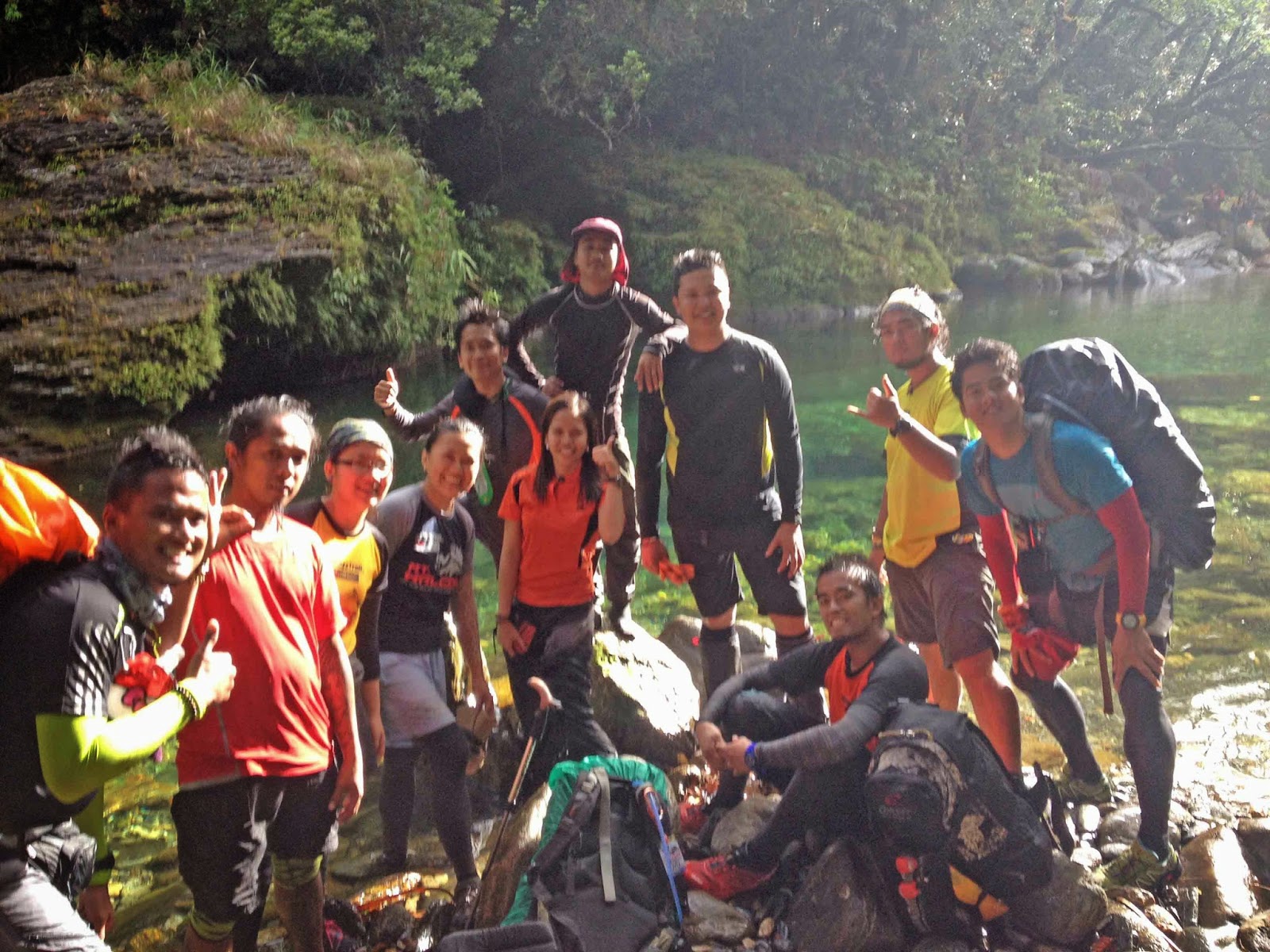 Travel Life: Mt. Halcon