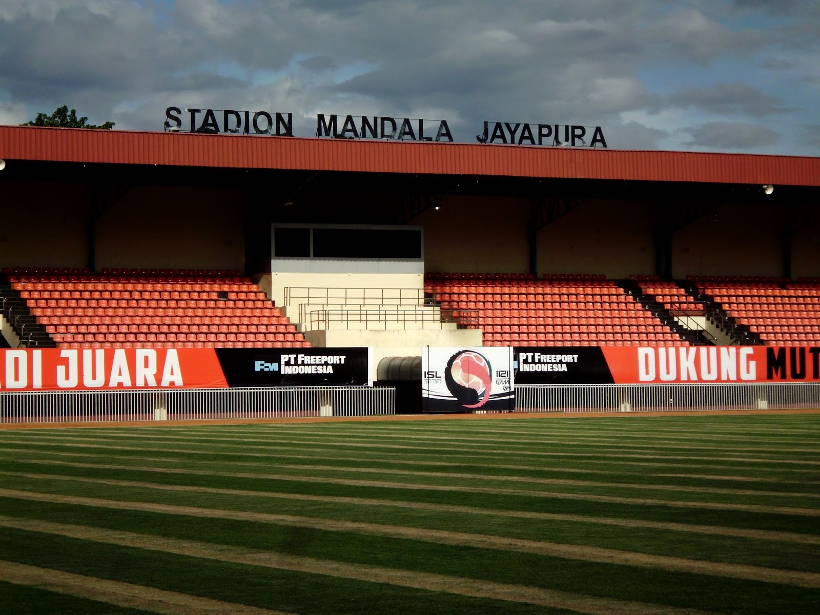 Persipura News: Sejarah Singkat Stadion Mandala Jayapura
