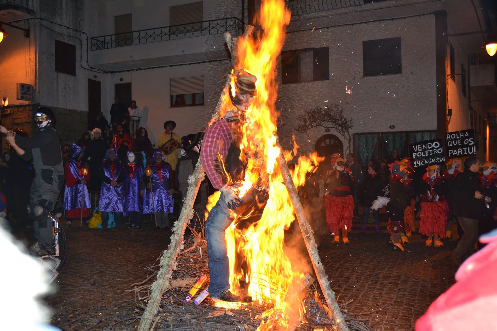 Centro Cultural de Famalicão: Enterro do Entrudo # Fotos