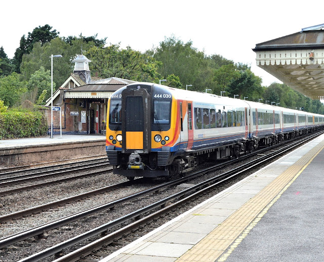 'Along These Tracks' Photo Railway Blog: desiro class 444 train