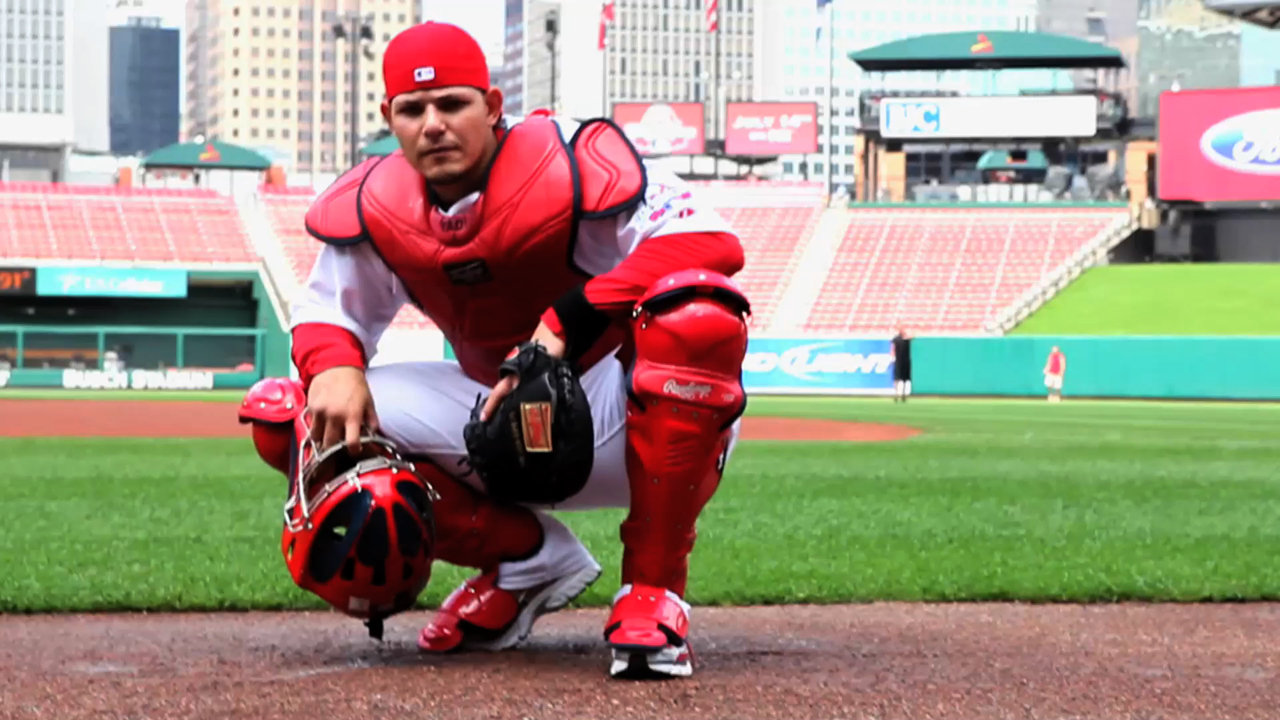 Baseball Super Stars: Yadier Molina Profile And New Photos 2013