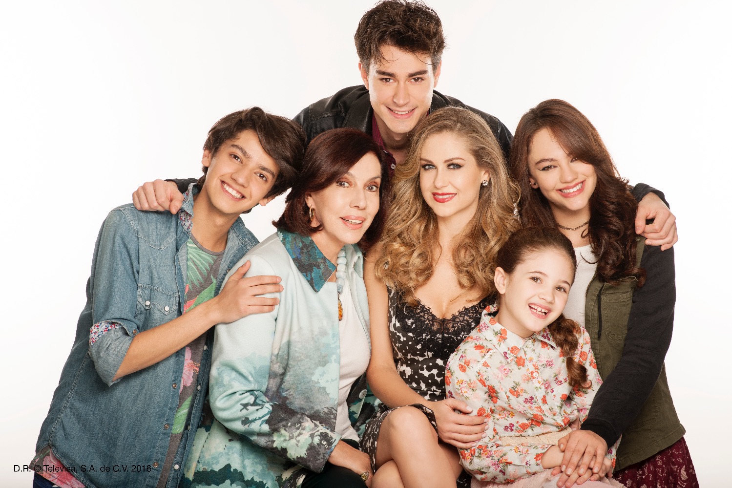 Love Divina: Sinopsis, Fotos y Poster - Más Telenovelas