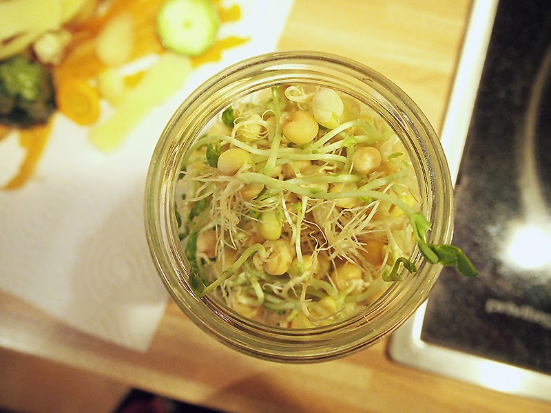 FRAUSCHOENERT: Februar 2015