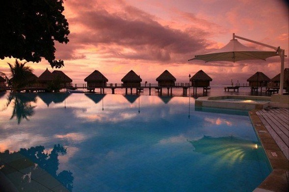 decora y disena: 10 Diseños de Piscinas Sin Fin