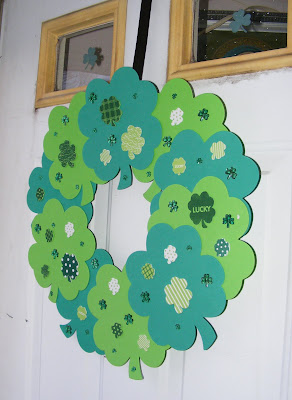 Ten kids and a Dog: Quick and Easy St. Patrick's Day Wreath