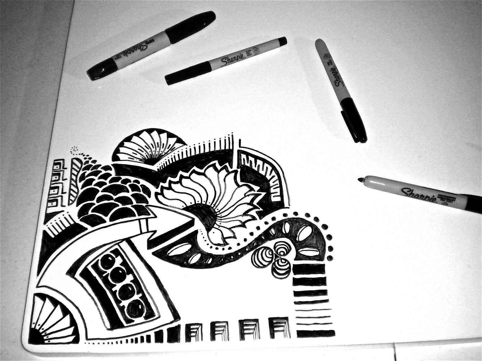 The Art of Alex Tafur: Sharpie Computer Desk Project