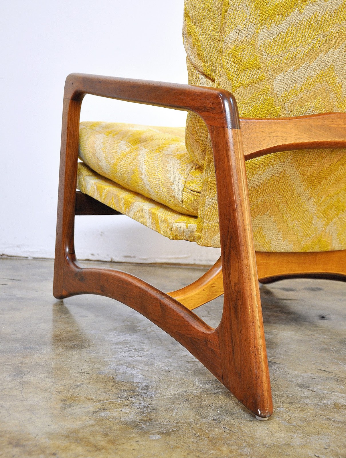SELECT MODERN: Adrian Pearsall for Craft Associates 2466-C Lounge Chair