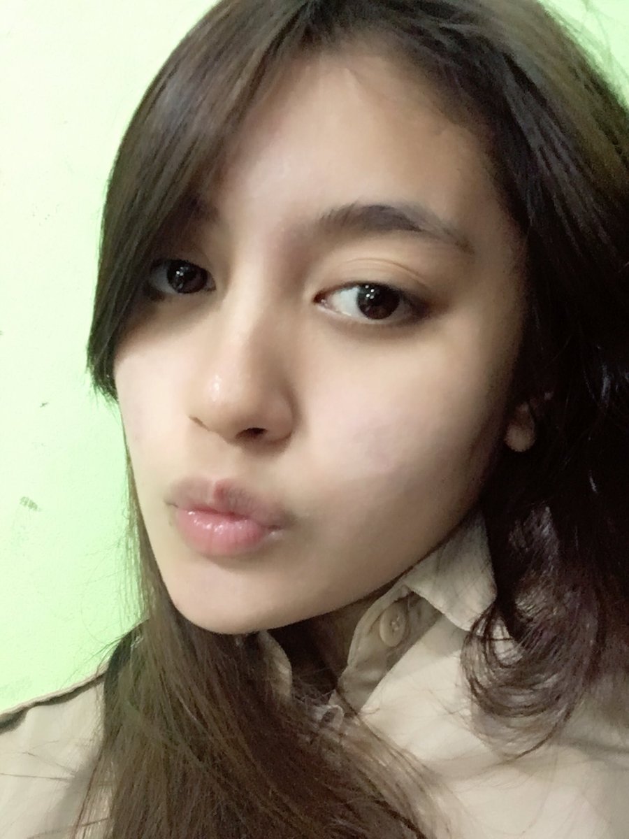 Biodata Lengkap Nabilah Ratna Ayu Azalia Beserta Fotonya - Informasi ...