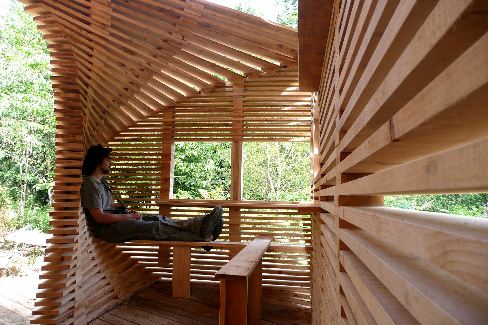 Fenton Roberts Garden Design: Stunningly Beautiful Building