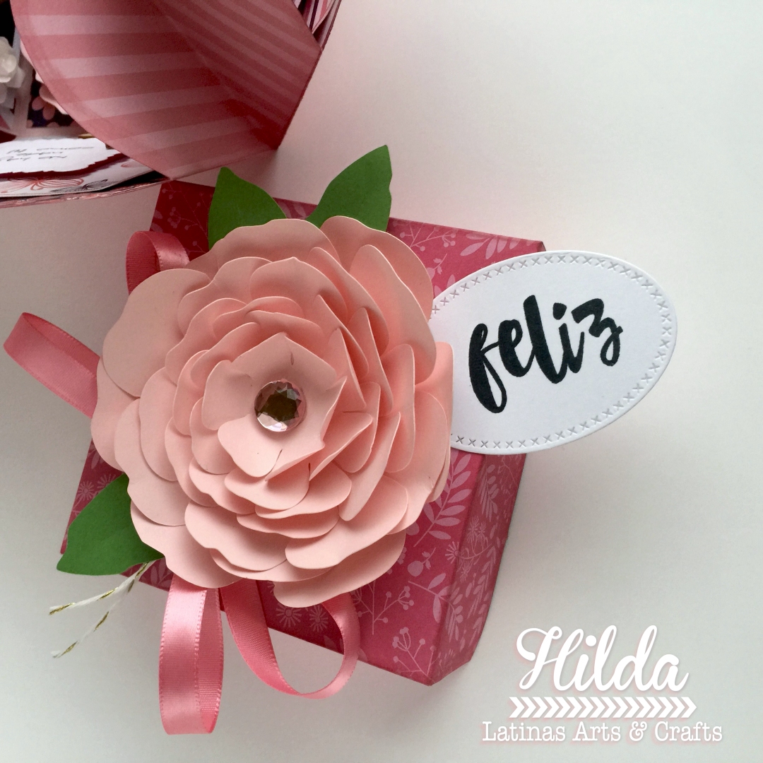 Hilda Designs: Tutorial #68 en LA&C: Caja Explosiva con Corazones