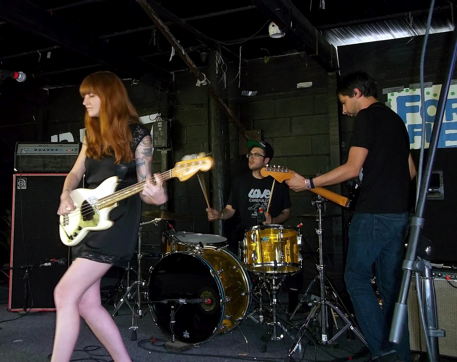 DaveCromwell Writes: La Sera Interview-Sees The Light