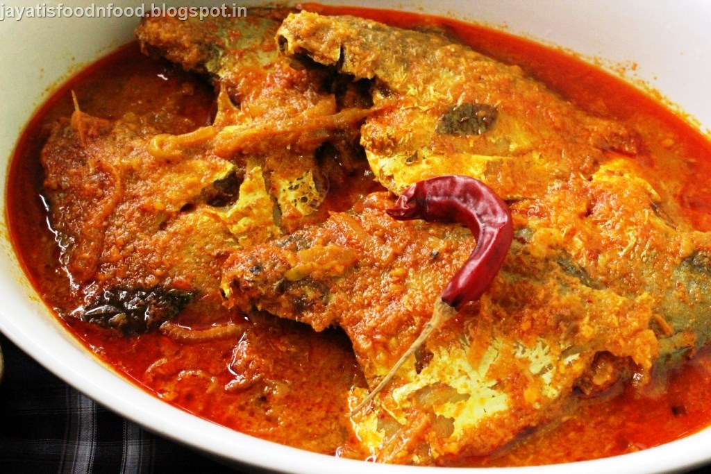 Jayati's Food Journey - Enjoy!!!: Pomfret Fish Curry - Parsi Style