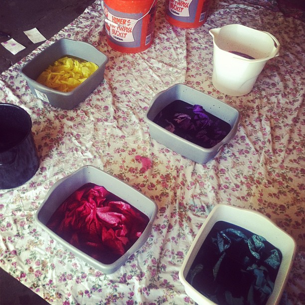 Bijou Lovely: fabric dyeing.