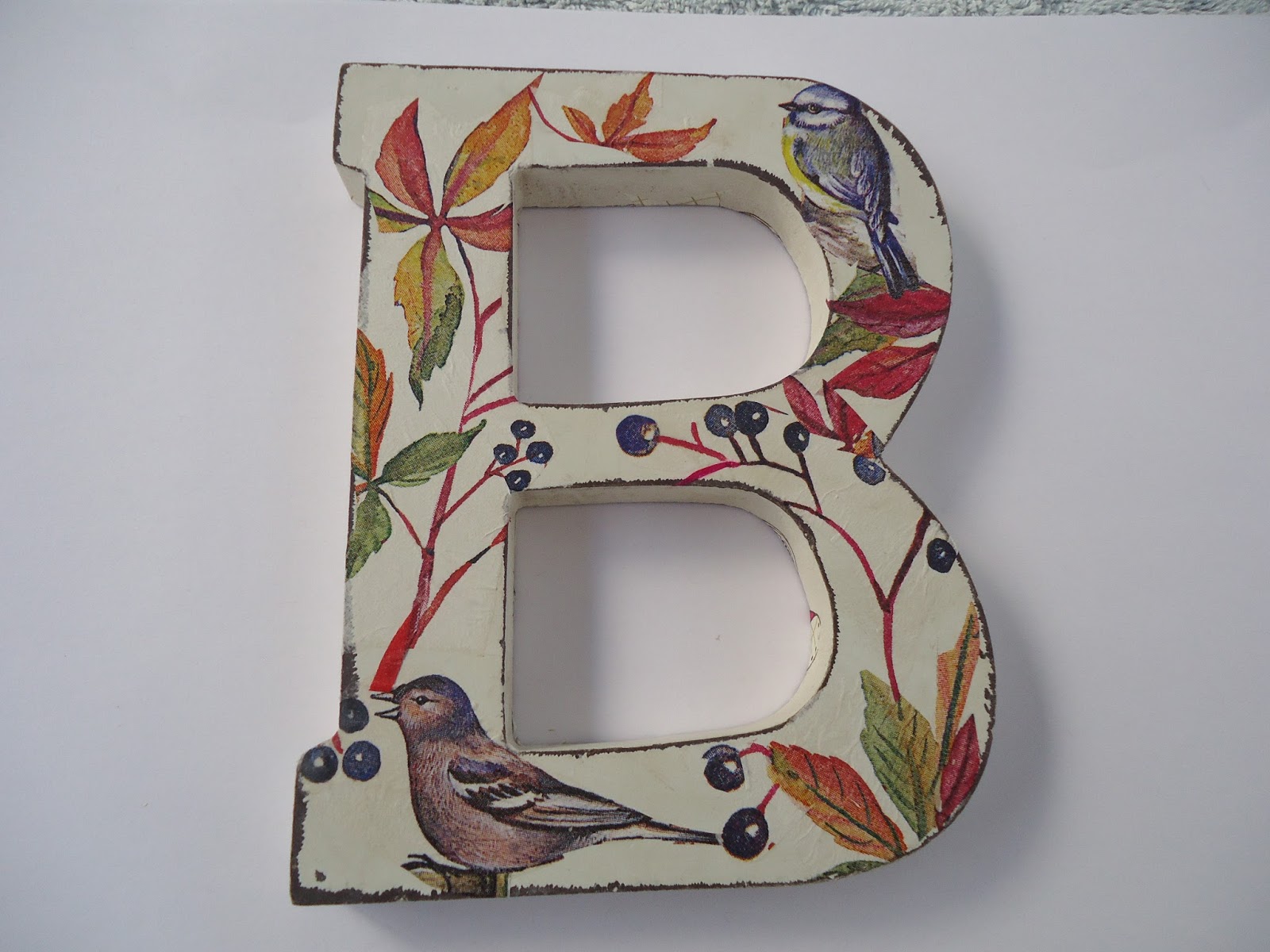 RESTAURANGE: (2). Letras iniciales, decoradas.